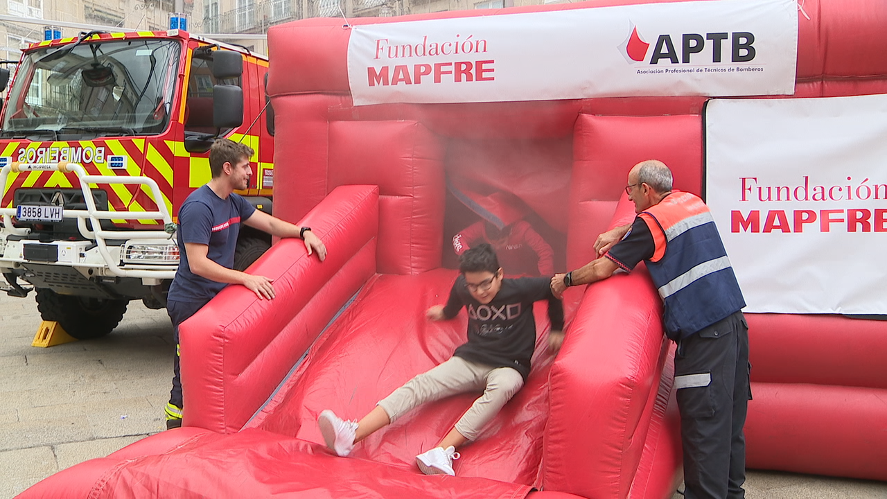 Os bombeiros educan a poboación para previr incendios urbanos - G24