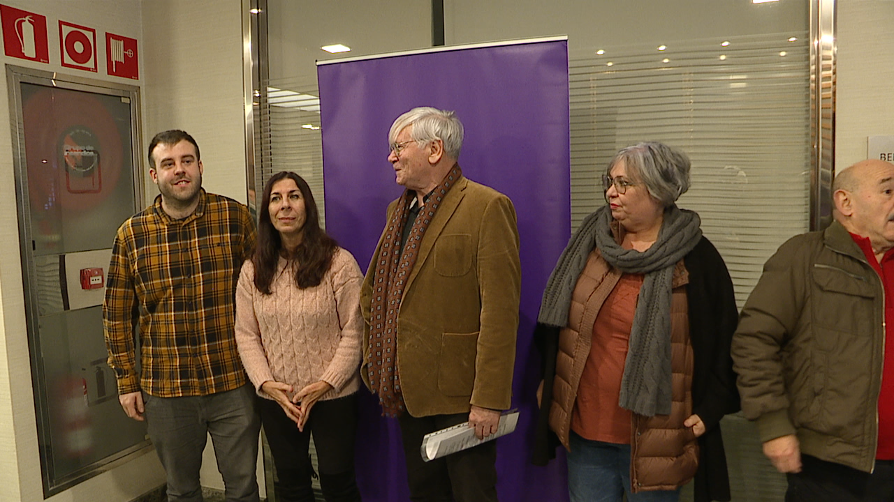 Rexurdir insta a Díaz a "non restar" con Podemos, mentres Tecer pide ...