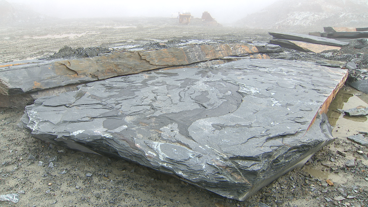 A filita verde de Lugo entra no exclusivo grupo de Pedras do Patrimonio ...